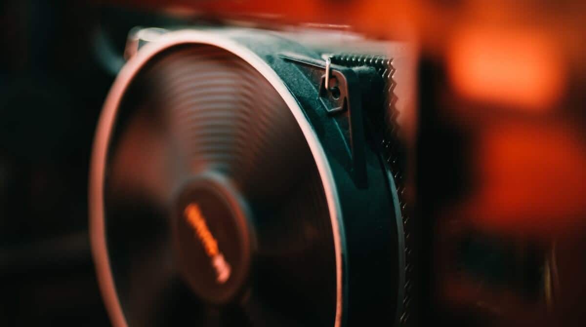 120mm vs 140mm Fans - The Complete Guide - What in Tech